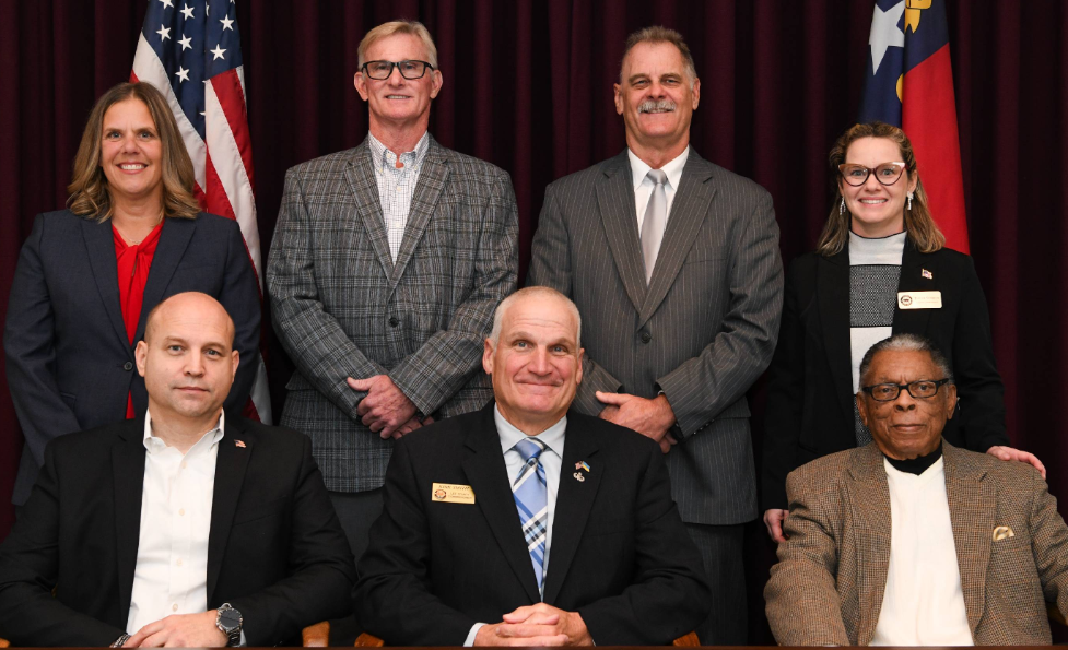 Lee County Commissioners silence public input, refuse to record work ...